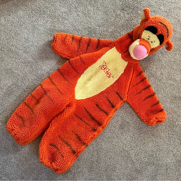 Disney | Costumes | Disney Tigger Kids Costume Size 24 Years Plush Head ...